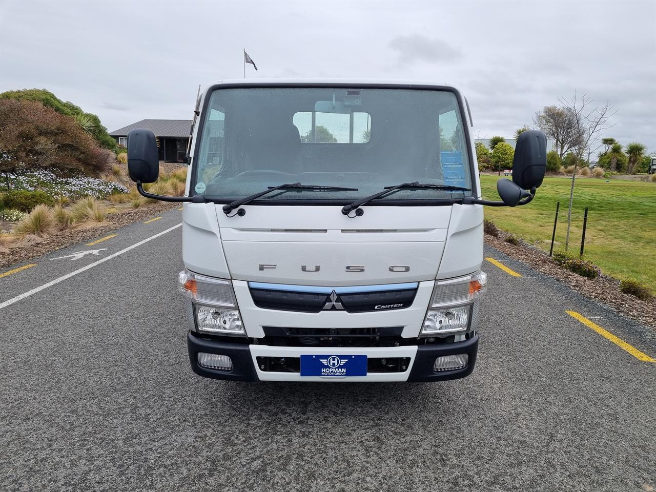 2016 Mitsubishi Canter 2 Tonne Flat Bed on handshake