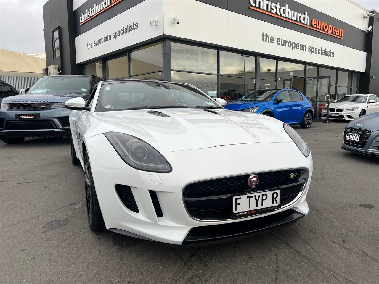 2015 Jaguar F-Type R 5.0 V8 Supercharged on handshake