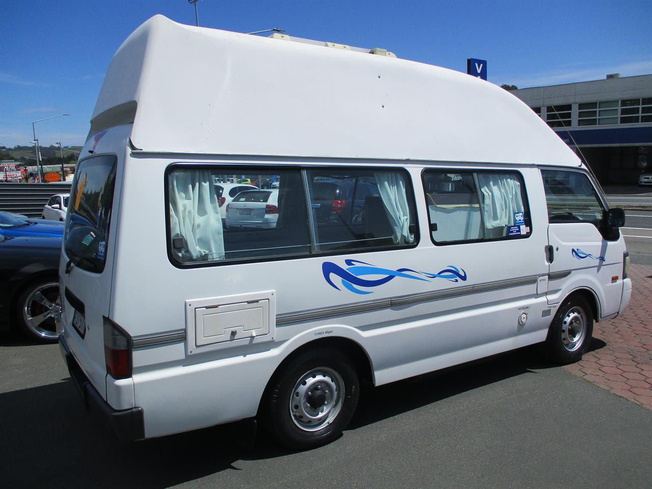 2002 Mazda E2000 Campervan LWB on handshake