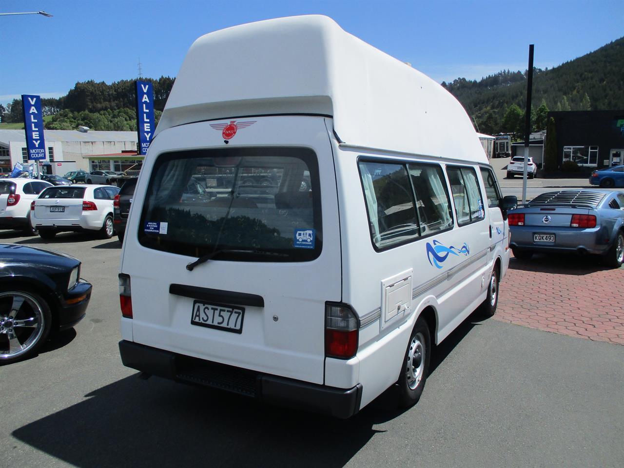 2002 Mazda E2000 Campervan LWB on handshake