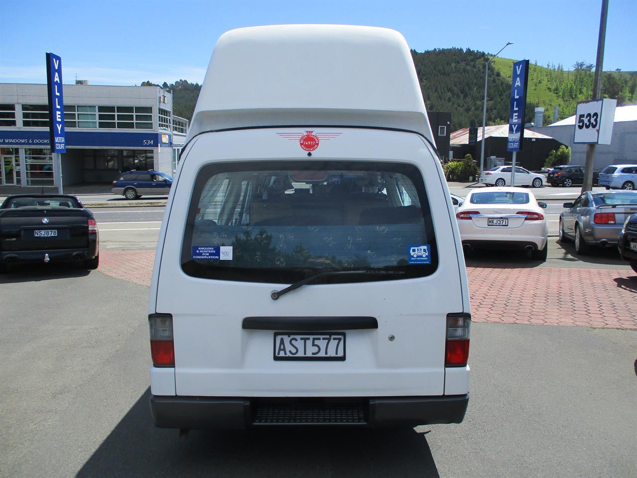 2002 Mazda E2000 Campervan LWB on handshake