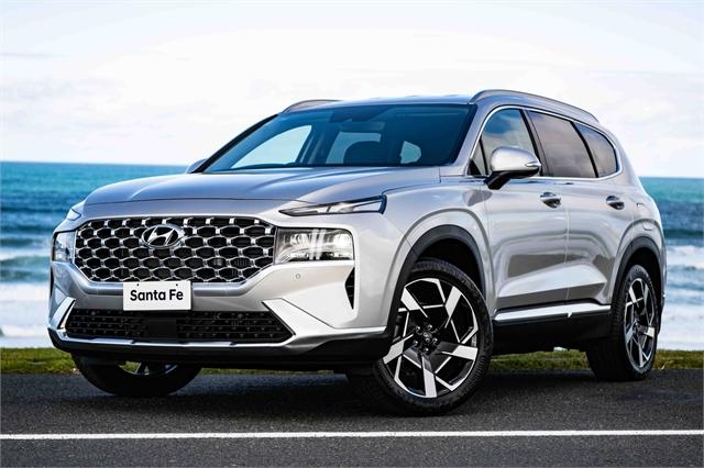 2023 Hyundai Santa Fe 2.2R CRDi DCT8 Elite on handshake