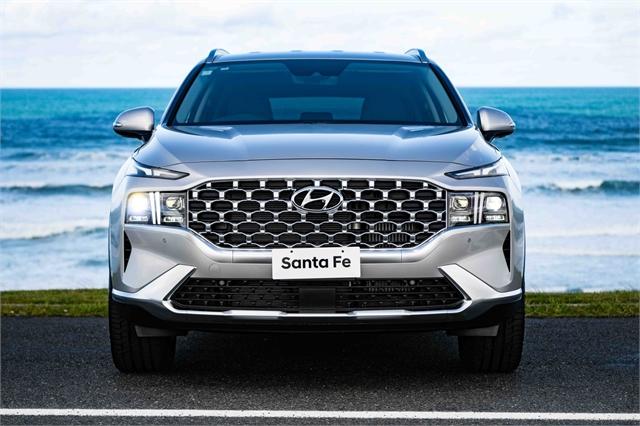 2023 Hyundai Santa Fe 2.2R CRDi DCT8 Elite on handshake