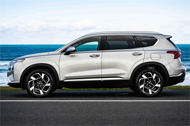 2023 Hyundai Santa Fe 2.2R CRDi DCT8 Elite on handshake
