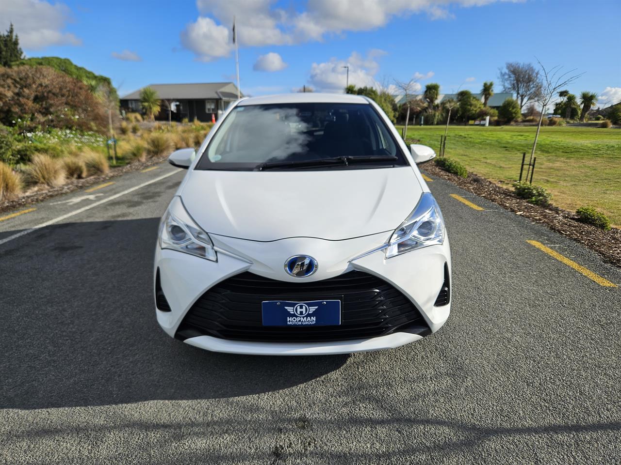 2020 Toyota Vitz HYBRID F on handshake