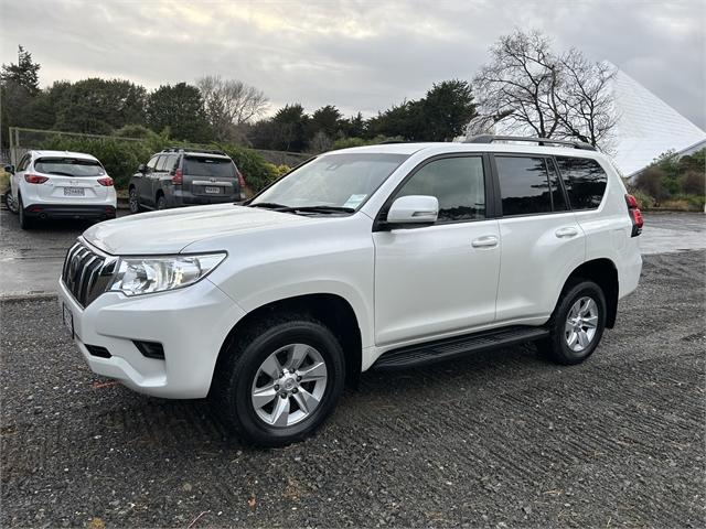 2018 Toyota Land Cruiser Prado Gx 2.8D/4WD/AUTO on handshake