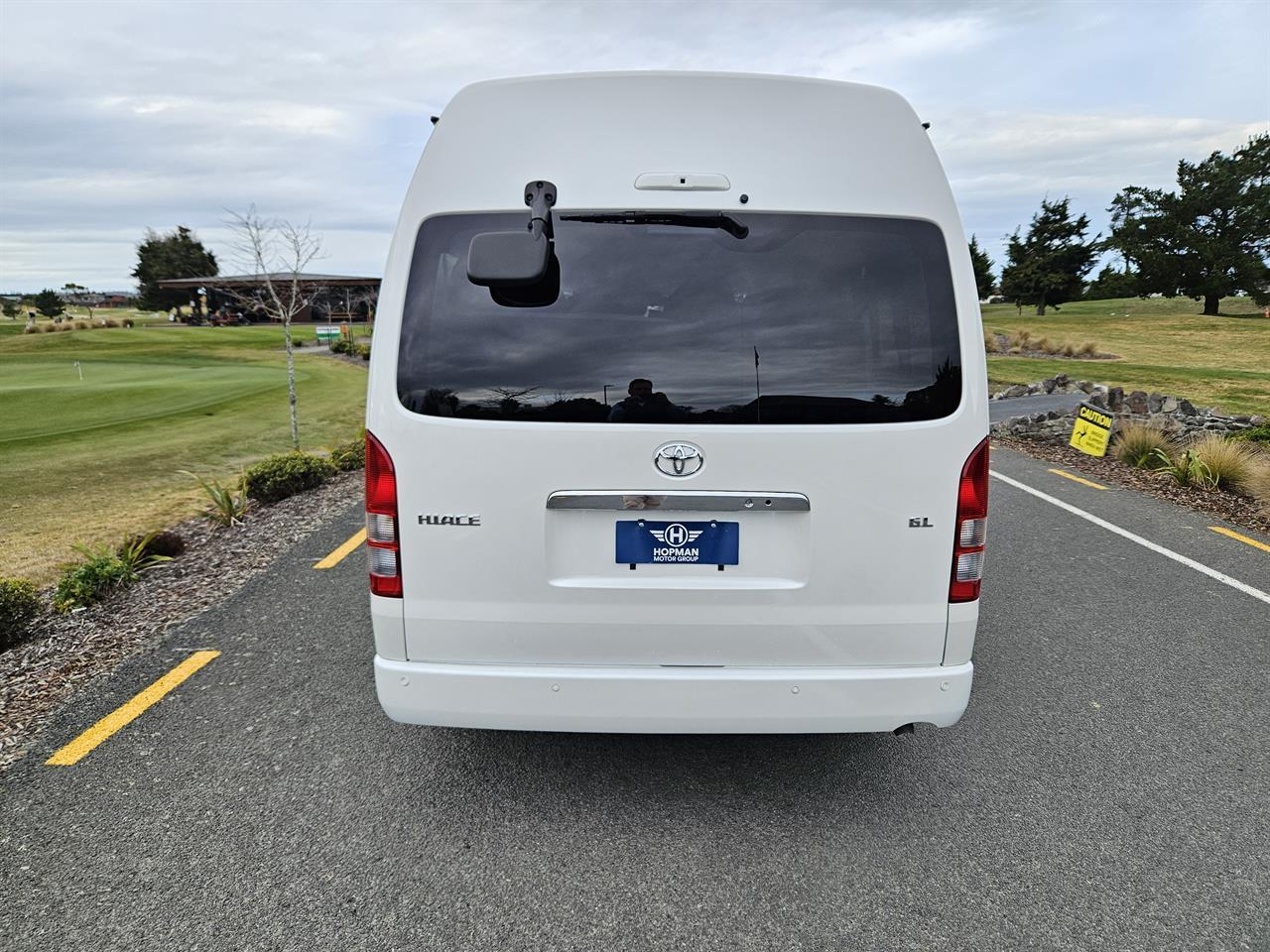 2024 Toyota Hiace 12 Seat 2.8TD GL Minibus on handshake