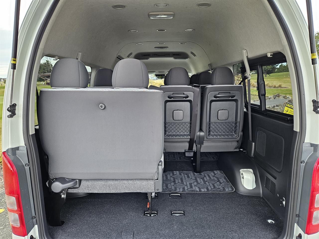 2024 Toyota Hiace 12 Seat 2.8TD GL Minibus on handshake