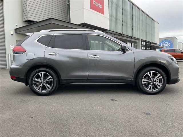 2022 Nissan X-Trail ST-L 7 Seats on handshake